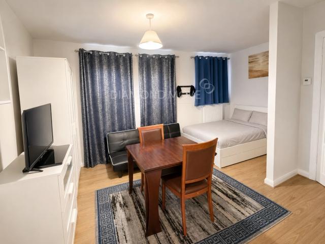 Apartment To Rent £950 pcm