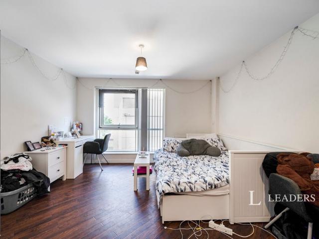 apartment to rent The Roundhouse, Gunwharf Quays, Portsmouth, PO1