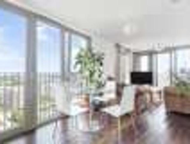 Apartment to Rent: Waterside Heights, Booth Road, London, E16