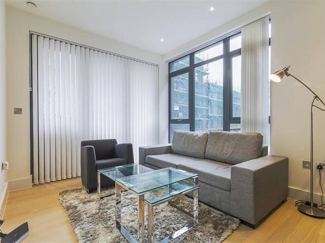 Apartment to Rent: Whiston Road, London, E2