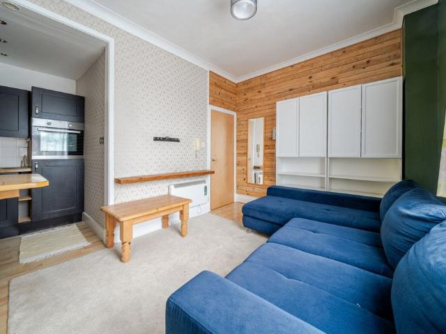 apartment to rent Xavier House, 5 Ettrick Road, Chichester, PO19