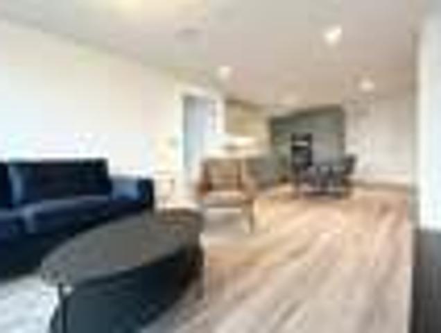 Apartment to Rent: Block A Railings, Shale Lane, M5
