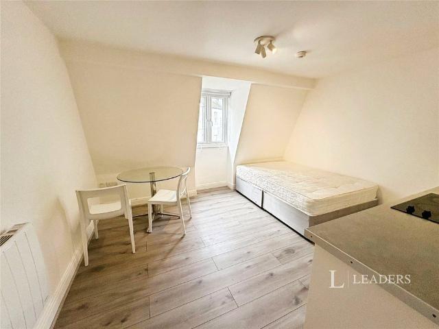 apartment to rent Buckingham Place, Brighton, East Sussex, BN1