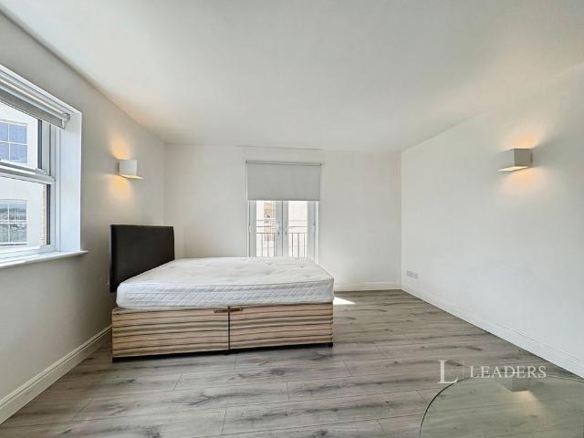apartment to rent Howard Place, Brighton, East Sussex, BN1