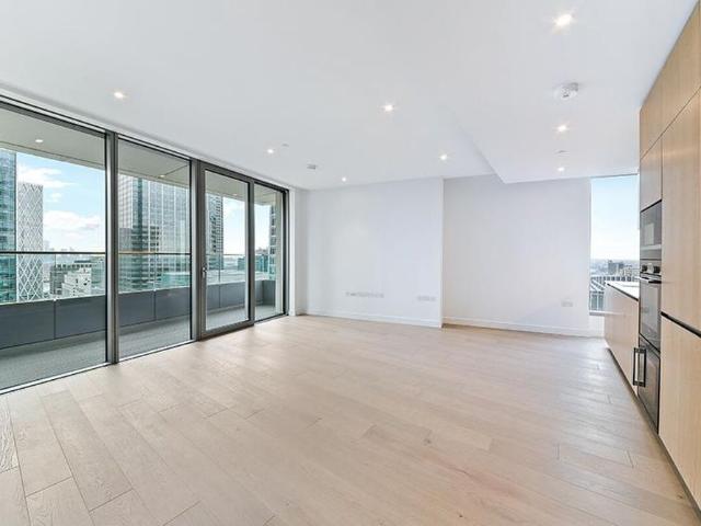 Apartment to rent in 10 Park Drive, Canary Wharf E14
