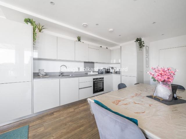 apartment to rent in 257 Ealing Road, Wembley, London, HA0