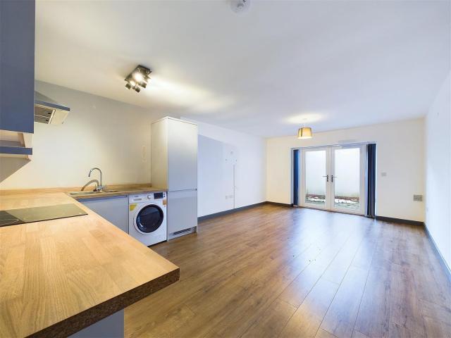 apartment to rent in 32B Welbeck Road, Bolsover, Chesterfield