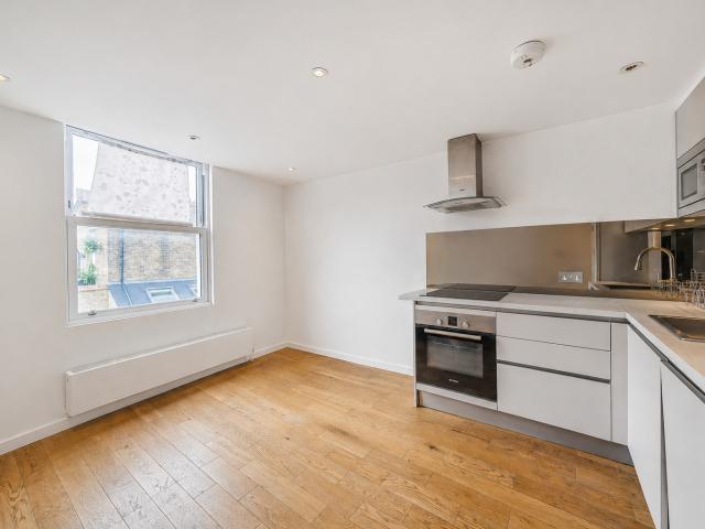 apartment to rent in Tamworth Street, London, SW6