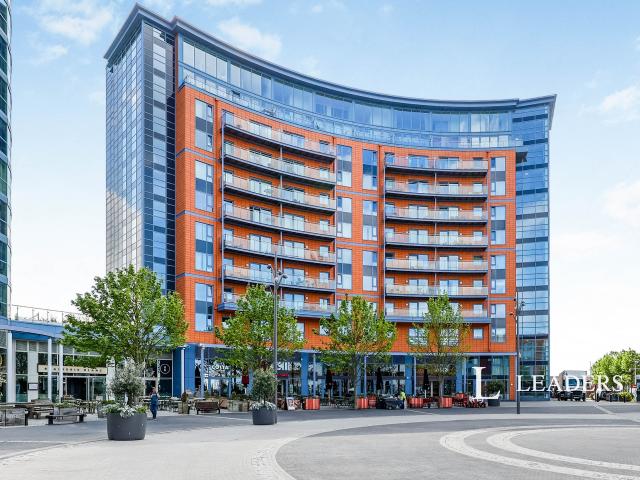 Apartment to rent in The Crescent, Gunwharf Quays, Portsmouth, PO1 | Leaders