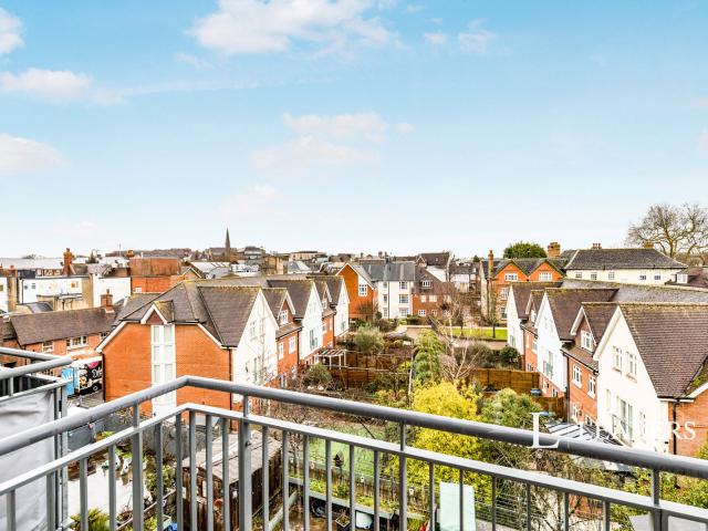Apartment to rent in The Forum, Lower Tanbridge Way, Horsham, West Sussex, RH12 | Leaders