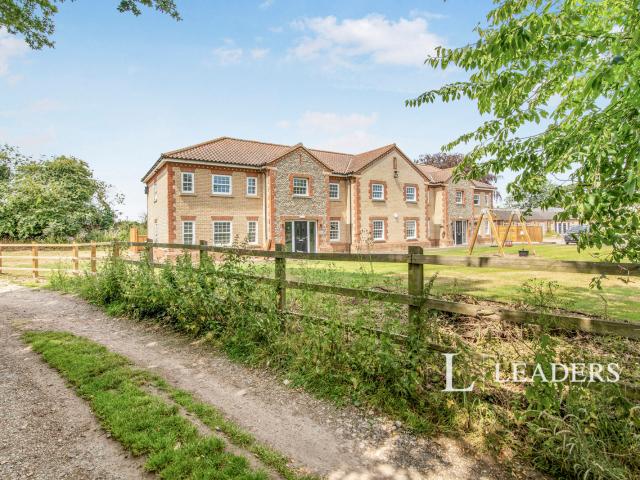 Apartment to rent in The Street, Catfield, Great Yarmouth, NR29 | Leaders
