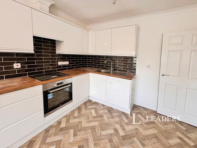 Apartment to rent in The Street, Catfield, Great Yarmouth, NR29 | Leaders