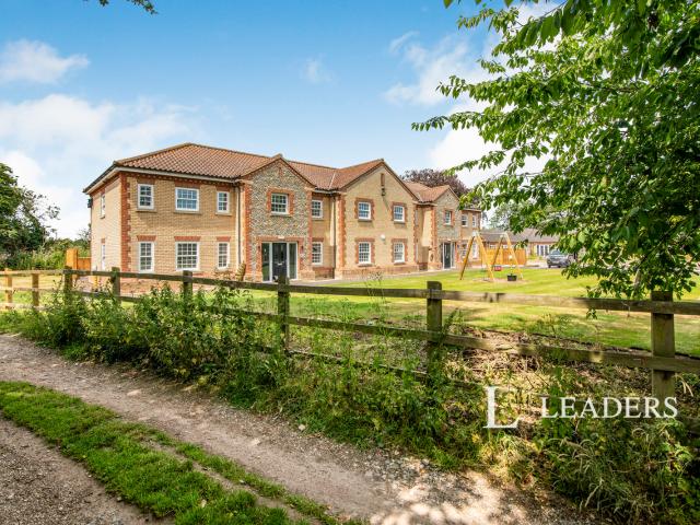 Apartment to rent in The Street, Catfield, Great Yarmouth, NR29 | Leaders
