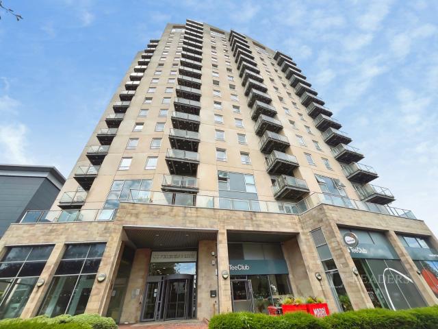 Apartment to rent in The Quays, Salford, Greater Manchester, M50 | Leaders