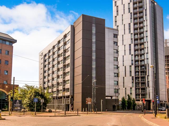 Apartment to rent in The Quays, Salford, M50 | Leaders