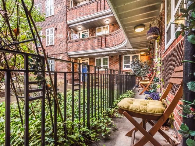 apartment to rent in Tilson Gardens, London, SW2