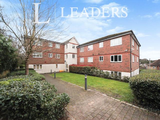 Apartment to rent in Treetop Close, Bedfordshire, Luton, LU2 | Leaders