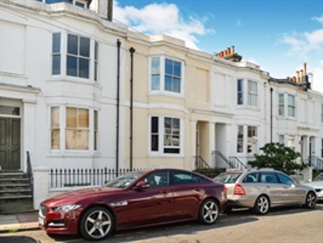 Apartment to rent in West Hill Road, Brighton, BN1 | Leaders