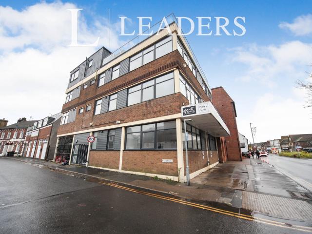 Apartment to rent in West Street, Dunstable, LU6 | Leaders