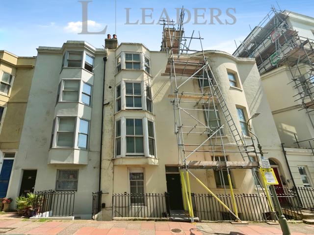 Apartment to rent in Western Street, Brighton, East Sussex, BN1 | Leaders