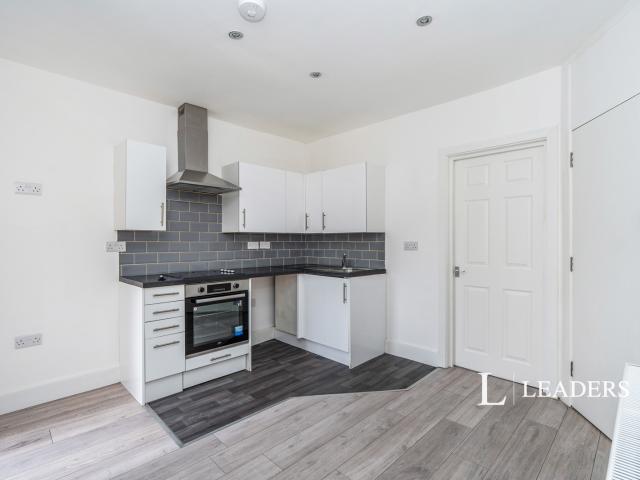 Apartment to rent in Winchester Road, Southampton, SO16 | Leaders