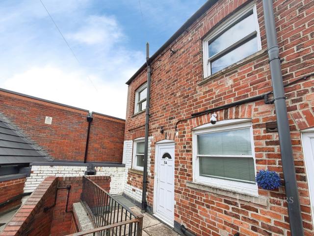 Apartment to rent in Wilmot Street, Ilkeston, Derbyshire, DE7 | Leaders
