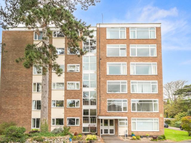 Apartment to rent in Withyholt Court, Charlton Kings, Cheltenham, Gloucestershire, GL53 | Leaders