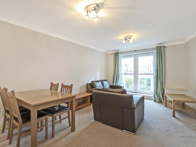 apartment to rent in Woodland Crescent, Canada Water, London, SE16