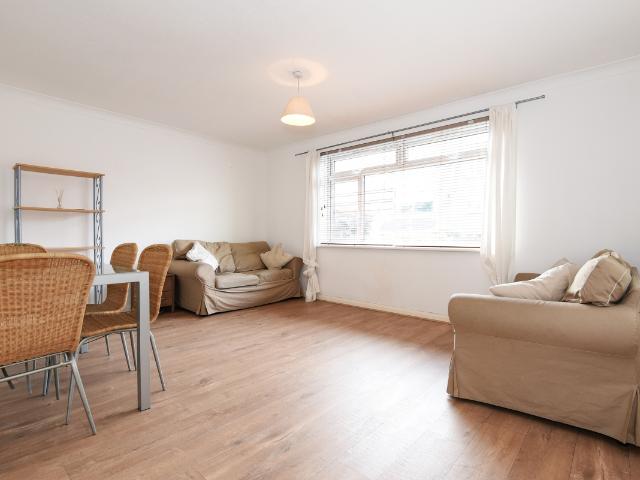 apartment to rent in Worple Road, Wimbedon, London, SW20