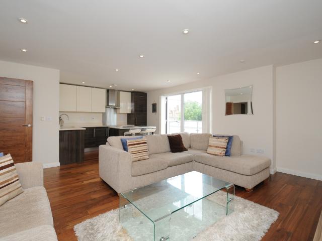 apartment to rent in Wyfold Road, Fulham, SW6