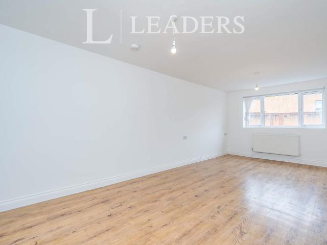 Apartment to rent in Above Bar Street, Southampton, Hampshire, SO14 | Leaders