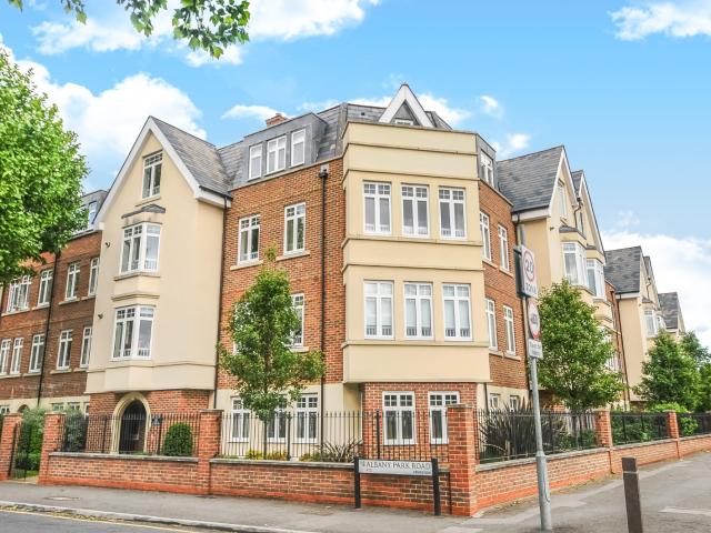 apartment to rent in Albany Park Road, Kingston Upon Thames, KT2