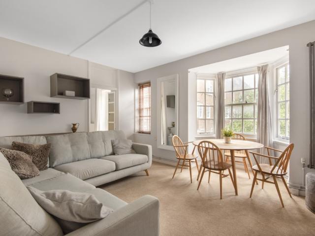 apartment to rent in Albion Avenue, London, SW8