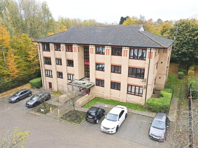Apartment to rent in Albion Place, Campbell Park, Milton Keynes, Buckinghamshire, MK9 | Leaders