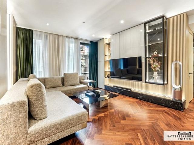 Apartment to rent in Ambassador Building, Embassy Gardens, SW11