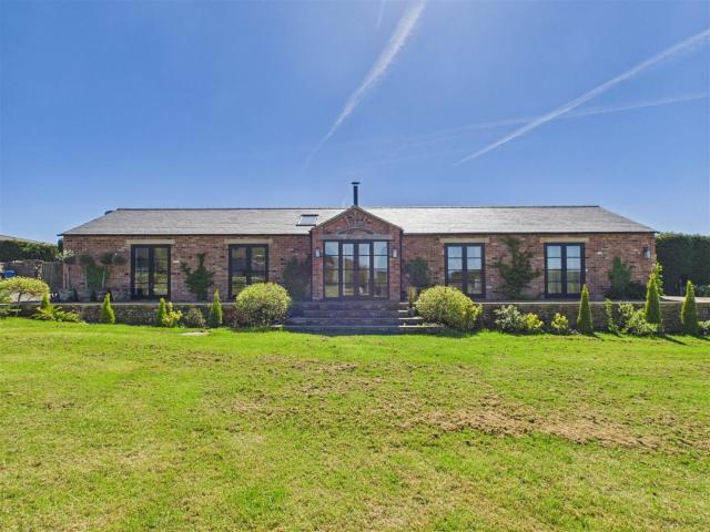 apartment to rent in Andrew Carr Farm, Oughtibridge, Sheffield