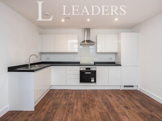 Apartment to rent in Angel Court, 1E High Street, Tonbridge, TN9 | Leaders
