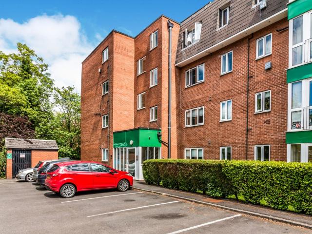 Apartment to rent in Ashburne House, Oxford Place, Manchester, M14 | Leaders
