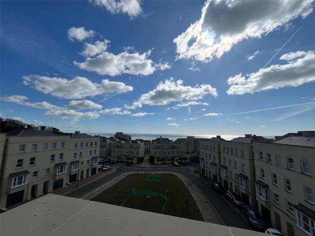 Apartment to rent in Archery Gardens, St. Leonards on Sea, East Sussex, TN38 | Leaders
