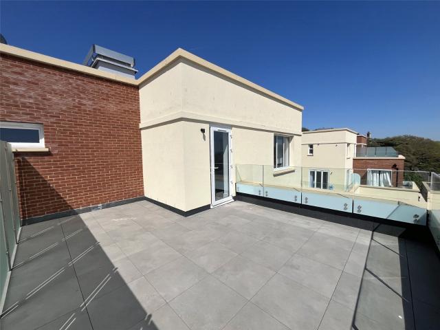 Apartment to rent in Archery Gardens, St. Leonards on Sea, East Sussex, TN38 | Leaders