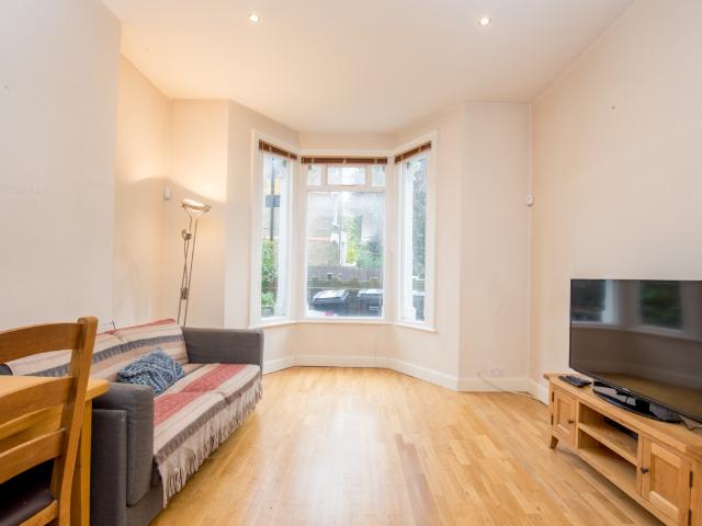 apartment to rent in Ariel Road, London, NW6