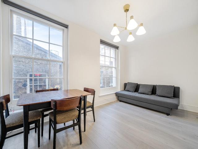 apartment to rent in Artillery Passage, London, E1