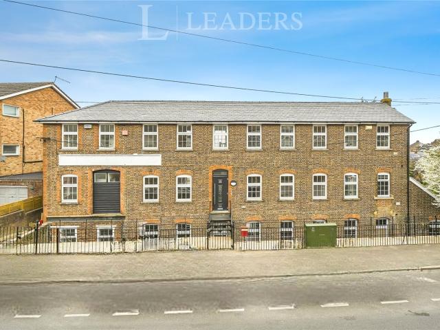 Apartment to rent in Baltic Road, Tonbridge, TN9 | Leaders