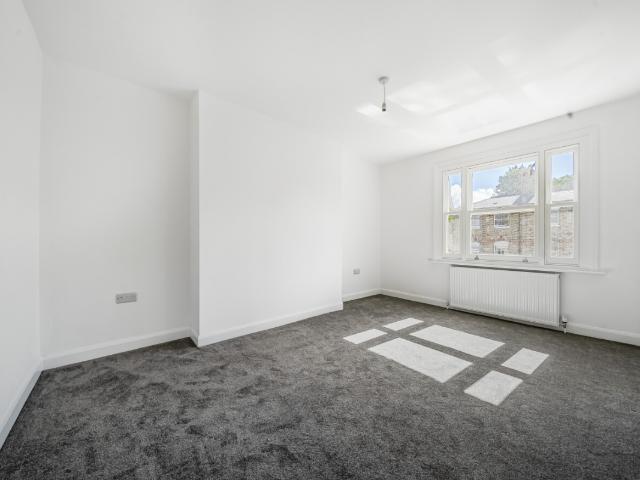 apartment to rent in Bennett Park, London, SE3