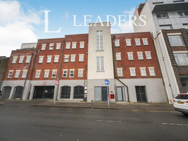 Apartment to rent in Bedford Heights, 2 Old Bedford Road, Luton, LU2 | Leaders