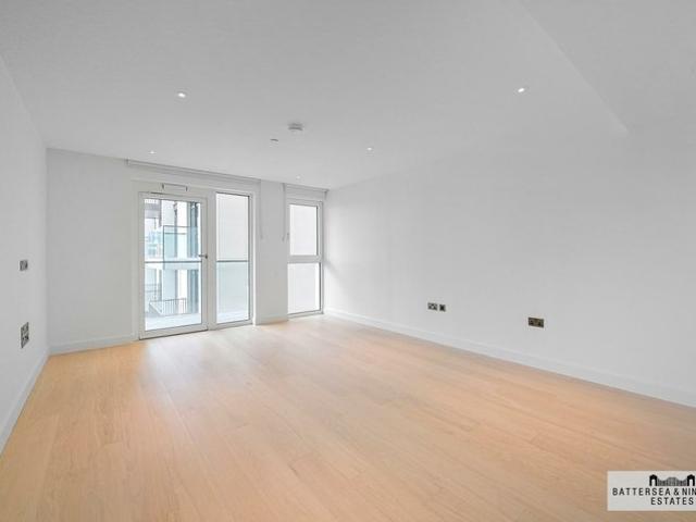 Apartment to rent in Belvedere Row, White City Living, W12