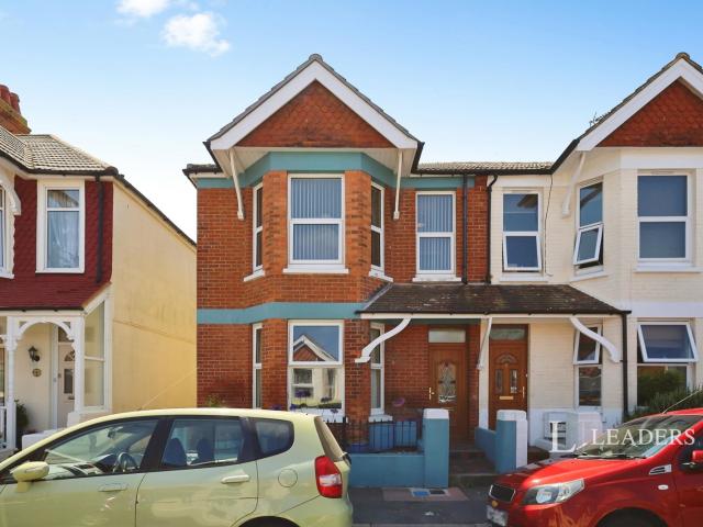 Apartment to rent in Belmore Road, Eastbourne, East Sussex, BN22 | Leaders