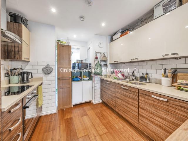 apartment to rent in Boundary Lane, Walworth, London, SE17