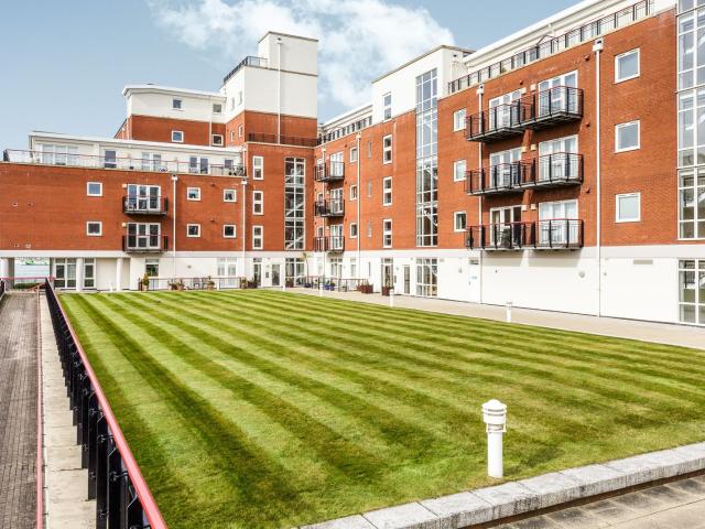 Apartment to rent in Blake House, Gunwharf Quays, PO1 | Leaders