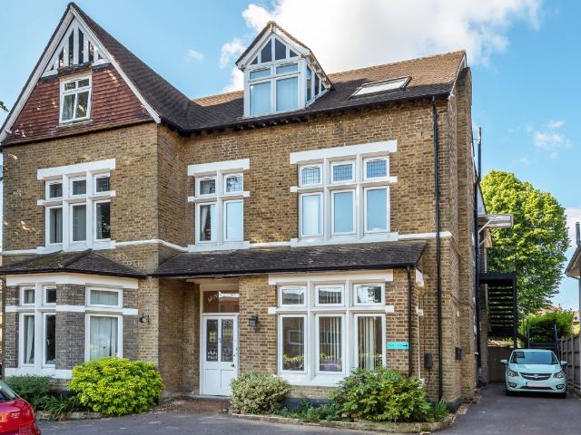 apartment to rent in Bromley Grove, Bromley, BR2